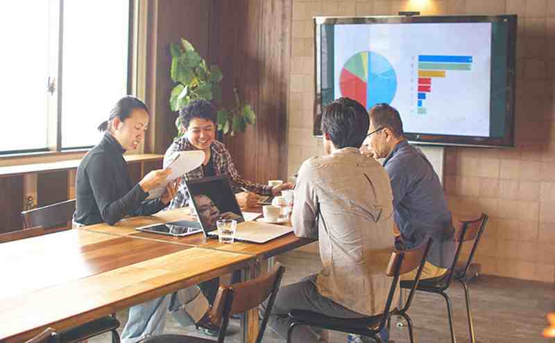 The Economist Group - ASEAN - HSBC Commercial Banking